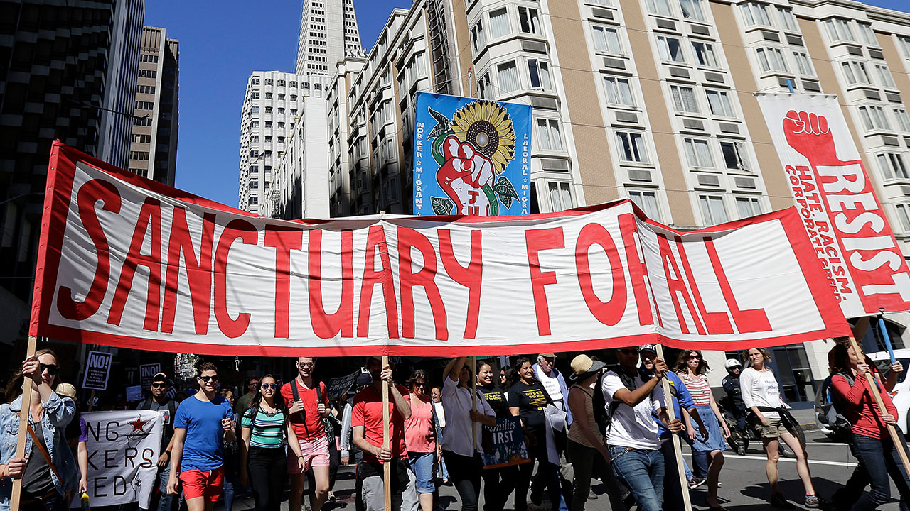 Please Bus Migrants to Sanctuary Cities – The Chief Organizer Blog